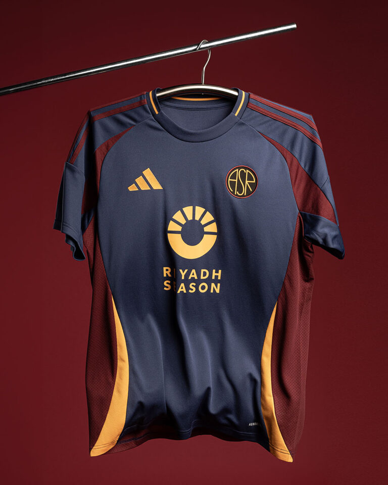 TuttoASRoma.it | Maglie 2024/2025 | AS ROMA Presenta la terza maglia ...