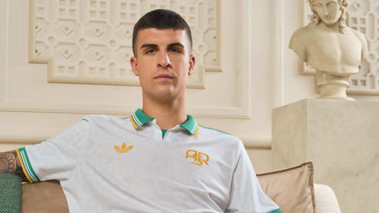 TuttoASRoma.it | Maglie 2025/2026 | AS ROMA Presenta la terza maglia ...